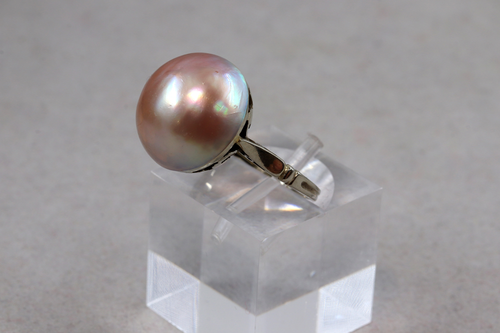 Bague perle Mabé sur panier ajouré - Antikhor